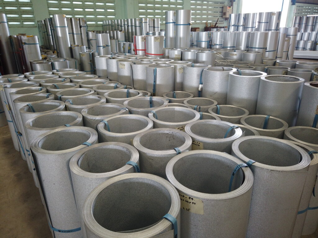 Talang Roll dan Talang Kotak, Apa sih Bedanya ? - Nusa Indah Metalindo